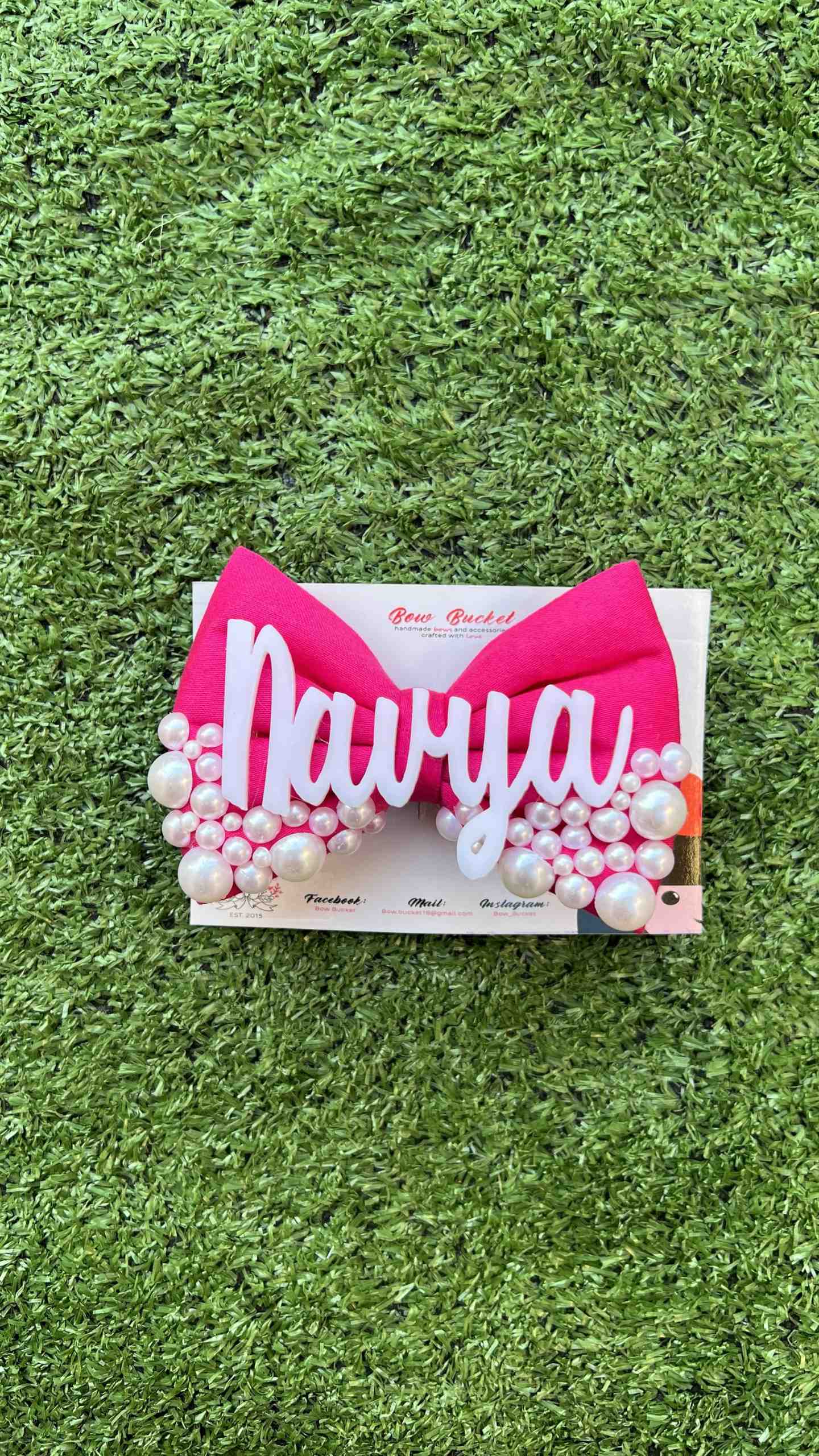 Customise pearl bow